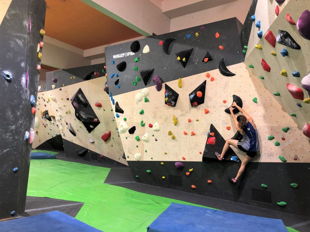 Bouldern - Kletterhalle ISATIS